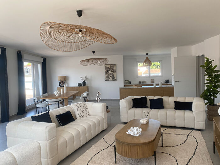 Champagne-au-Mont-d'Or : Appartement 4 pièces à vendre