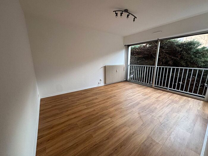 Appartement à louer - Léopold-Ville Vieille, Nancy - 1 pièce