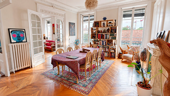 Appartement 6 pièces à Lyon 1er, Ouest des Pentes, à vendre