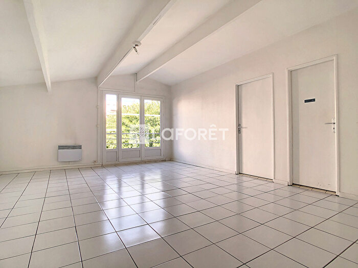 Gradignan, Centre-ville - Appartement 3 pièces à louer