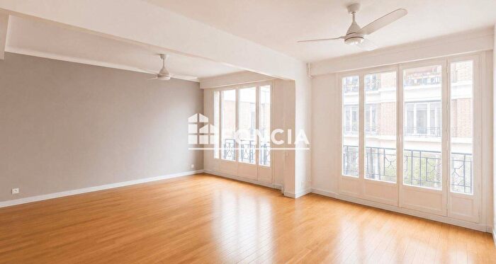 Appartement 4 pièces à Auteuil Sud, Paris 16ème arrondissement, à louer