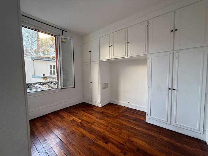 Appartement à louer - Trezel, Levallois-Perret - 3 pièces - 2 chambres