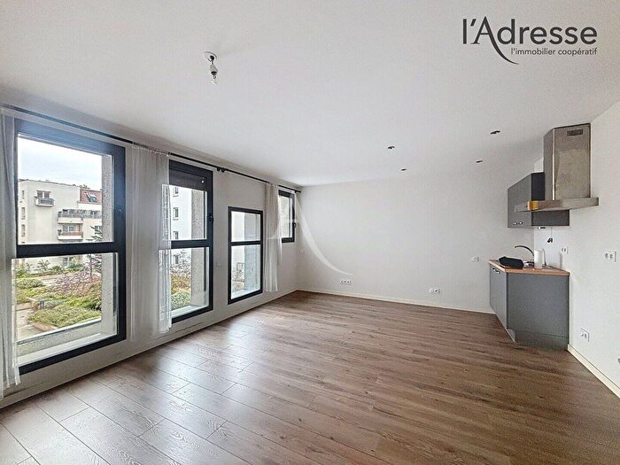 Appartement 1 pièce à louer à Centre Ville, Suresnes