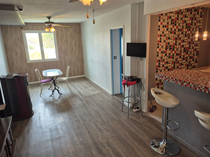 Maison à vendre - Chenicourt - 5 pièces - 3 chambres