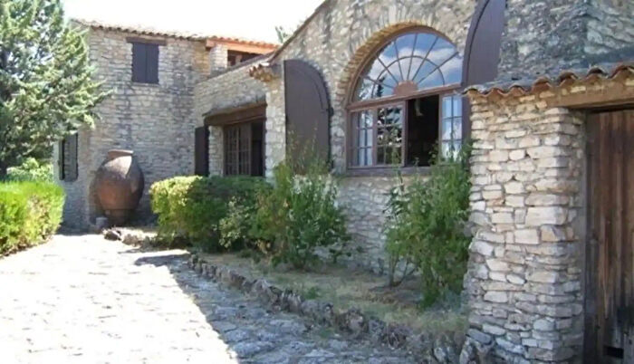 Maison à vendre - Bonnieux - 10 pièces - 5 chambres