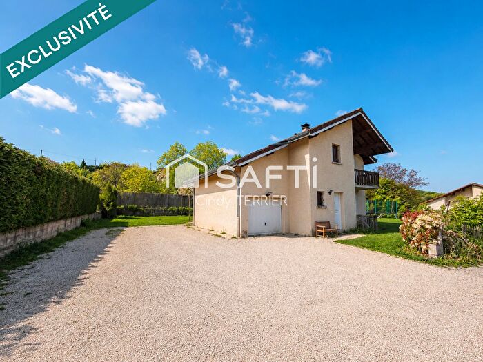 Maison 5 pièces à vendre à Bilieu