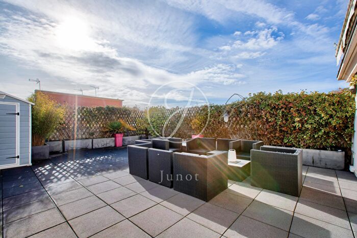 Appartement à vendre - Ville-dAvray - 5 pièces - 4 chambres