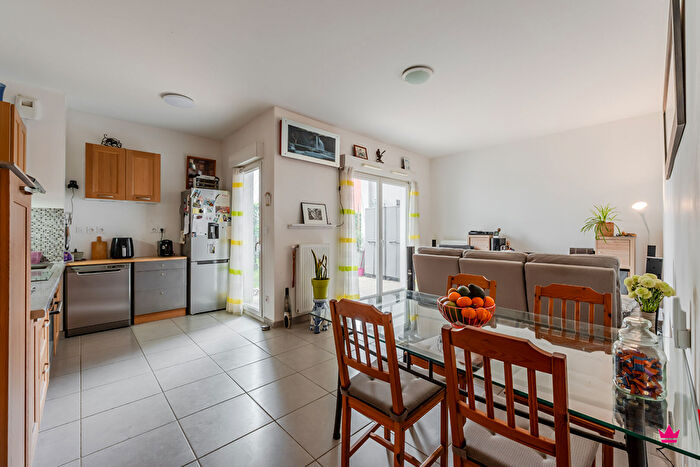 Meyzieu, Centre-ville : Appartement 3 pièces à vendre