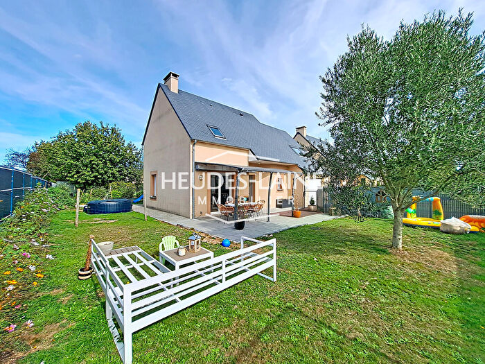 Maison 5 pièces à vendre - Saint-Hilaire-du-Harcouët