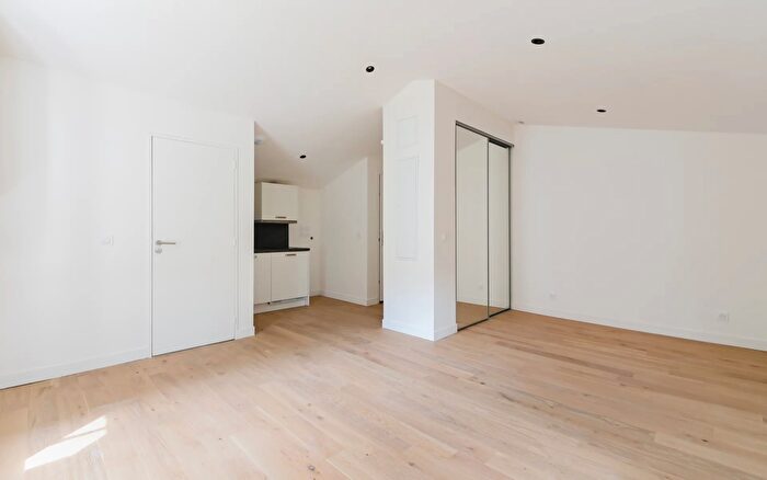 Appartement à vendre - Tassin-la-Demi-Lune, Montpinot, Le Bourg - 1 pièce - 1 chambre