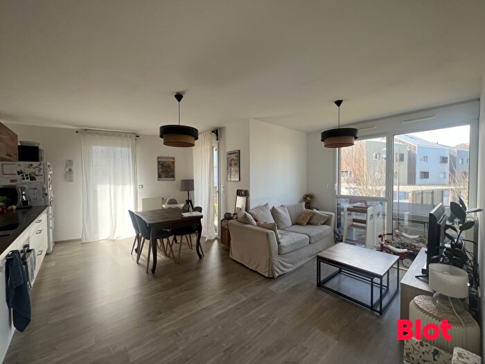 Appartement à louer - Chantepie - 4 pièces - 3 chambres