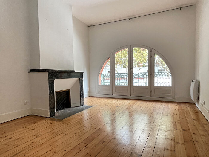 Toulouse, Saint-Etienne - Appartement 3 pièces à louer