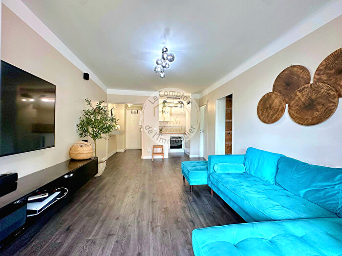 Appartement à vendre - Marseille e , Saint-Tronc - 2 pièces - 1 chambre