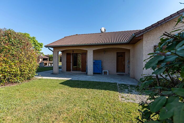Maison 4 pièces à vendre à Ruy-Montceau