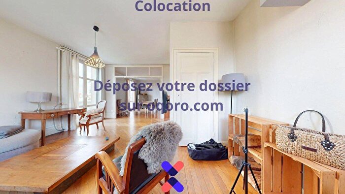 Appartement 4 pièces à louer à Sathonay-Camp