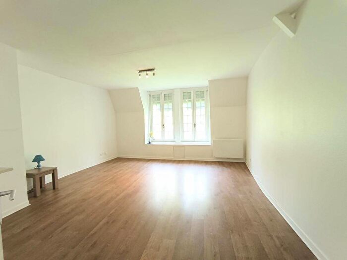 Appartement à louer - Centre Ville, Reims - 1 pièce