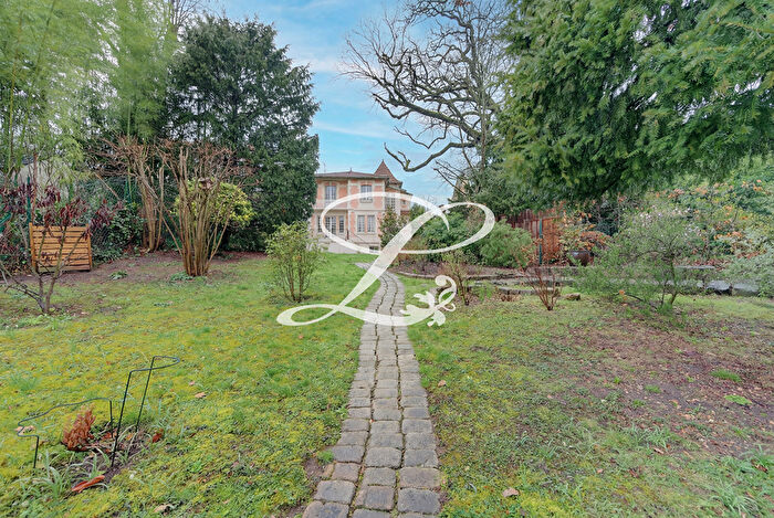 Maison à vendre - Maisons-Laffitte, Centre-ville - 9 pièces - 6 chambres