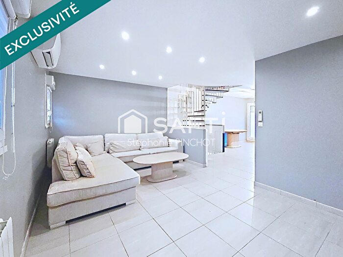 Maison à vendre - Fosses - 7 pièces - 4 chambres