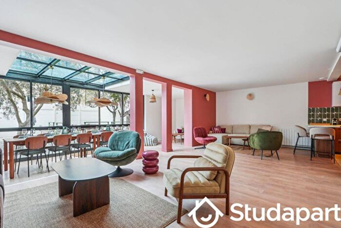 Pasteur, Villejuif : Appartement 1 pièce à louer