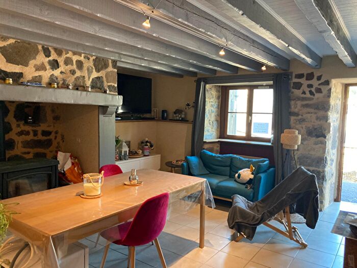 Maison à vendre - Apchon - 3 pièces - 2 chambres