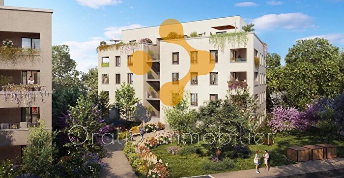 Saint-Julien-en-Genevois, Centre-ville : Appartement 4 pièces à vendre