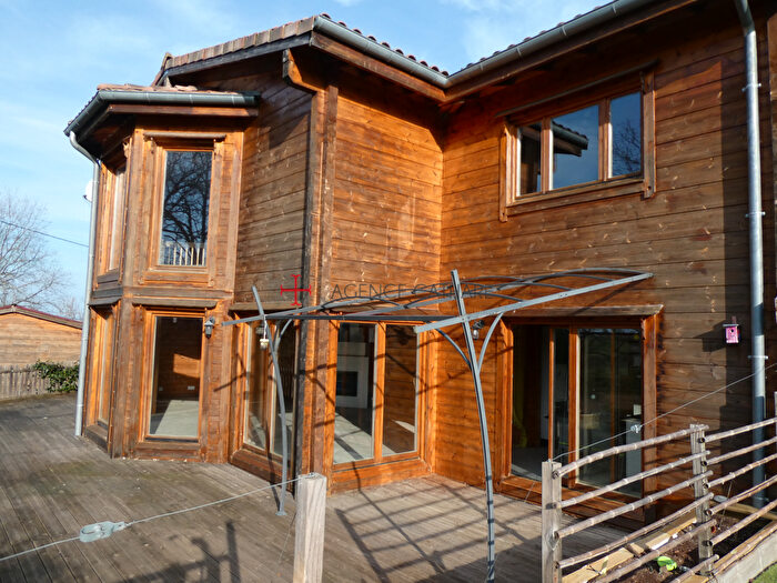 Maison à vendre - Rouffiac - 6 pièces - 5 chambres