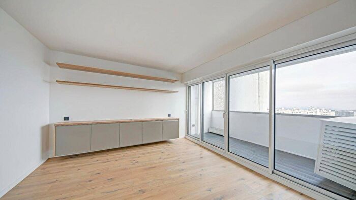 Appartement 5 pièces à Hôtel de Ville, Courbevoie, à louer