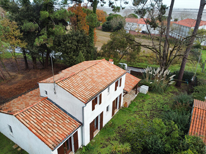 Maison à vendre - Saint-Trojan-les-Bains - 8 pièces - 5 chambres