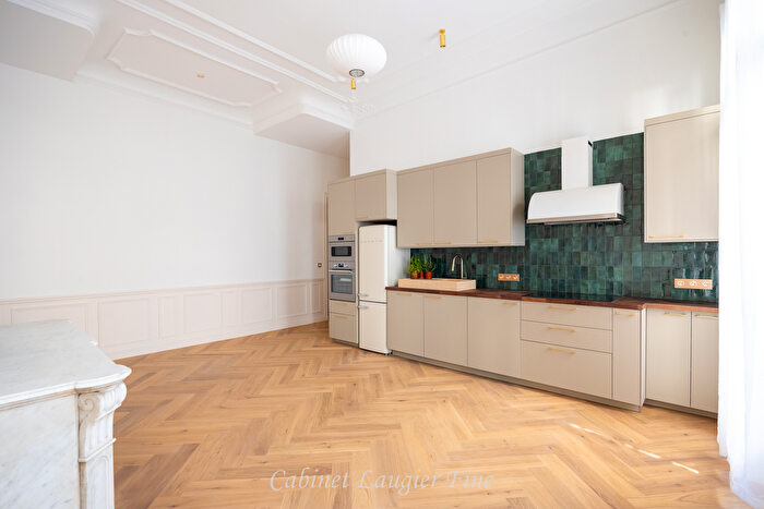 Appartement à vendre - Marseille er , Chapitre - 3 pièces - 2 chambres