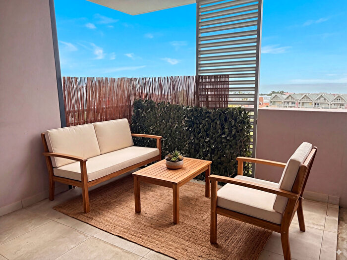 Appartement à vendre - Saint-Paul, Saint-Gilles les Hauts - 3 pièces - 2 chambres