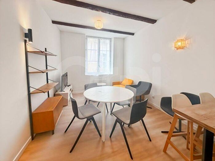 Appartement à louer - Le Port, Toulon - 2 pièces - 1 chambre