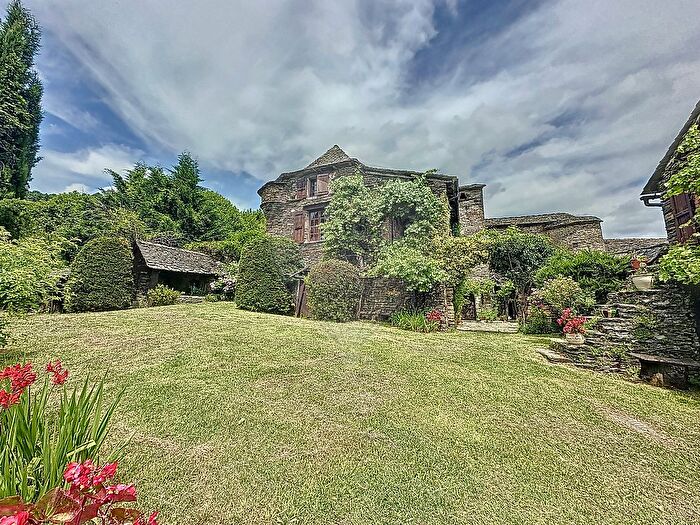 Maison à vendre - Saint-Germain-de-Calberte - 10 pièces - 7 chambres