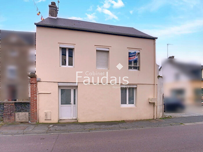 Maison à vendre - Saint-Symphorien-le-Valois - 4 pièces - 3 chambres