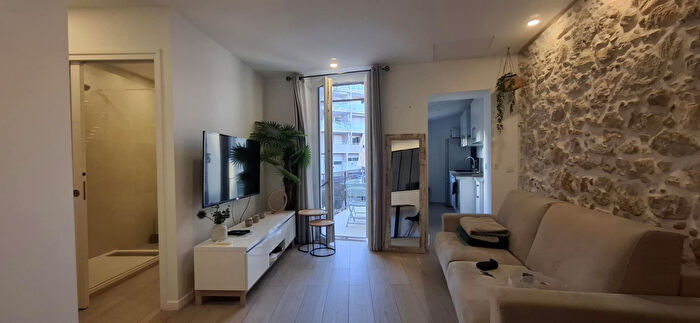 Appartement 2 pièces à louer à Antibes, Coeur de ville