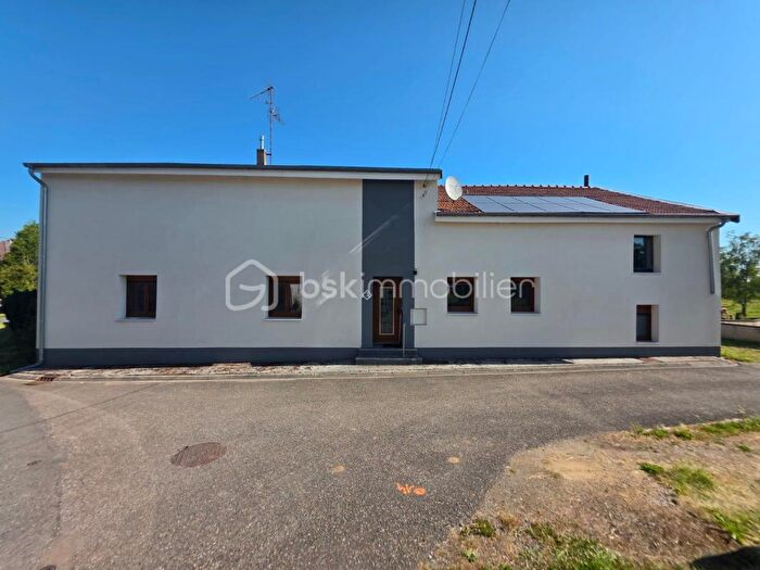 Maison 7 pièces à Francaltroff, à vendre