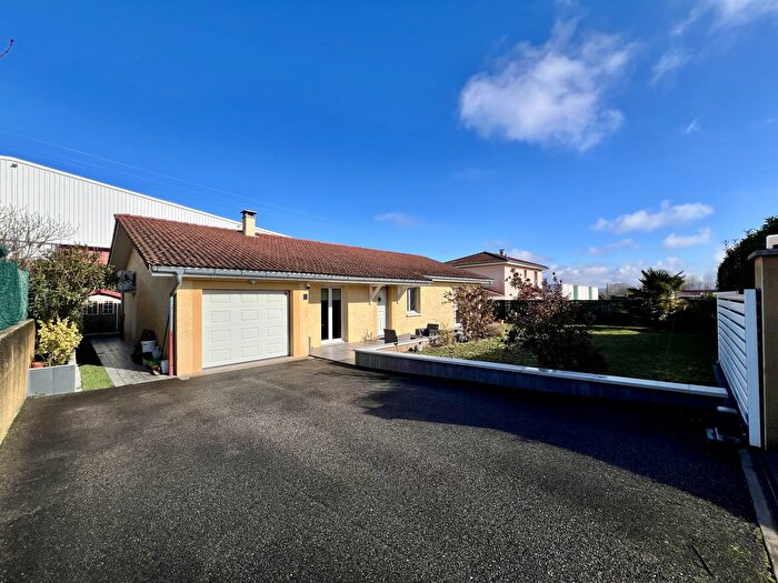 Maison à vendre - Charvieu-Chavagneux - 5 pièces - 4 chambres