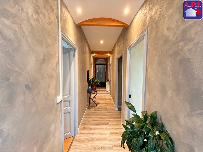 Maison 5 pièces à Lissac, à vendre