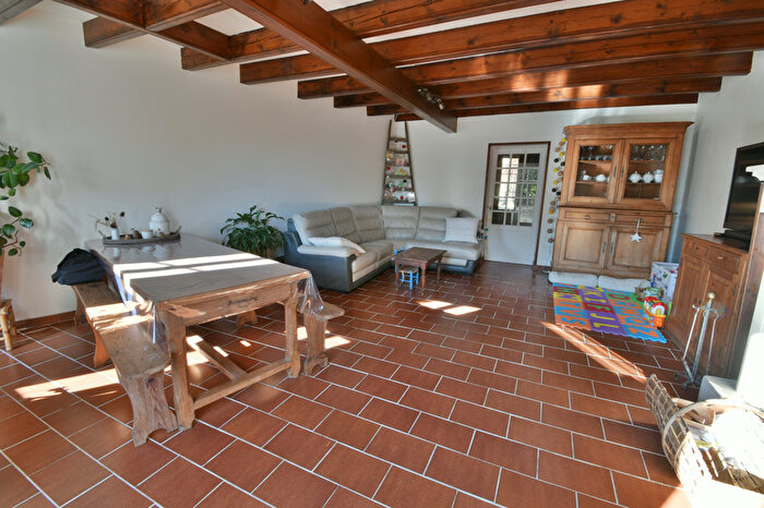 Maison à vendre - Saint-Crépin - 5 pièces - 3 chambres