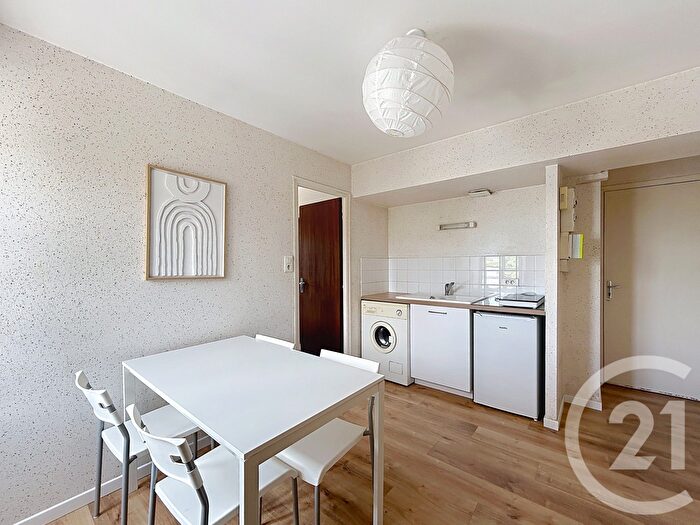 Angoulême, Saint-Ausone, Saint-Martin - Appartement 2 pièces à louer