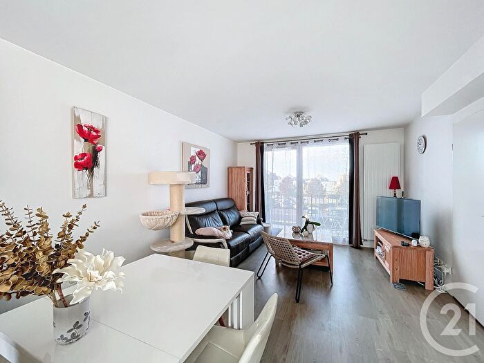 Appartement à vendre - Lacroix-Saint-Ouen - 3 pièces - 2 chambres