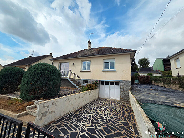 Montsûrs : Maison 3 pièces à vendre