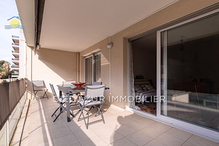 Appartement à vendre - Antibes, Juan-les-Pins, Le Cap - 2 pièces - 1 chambre