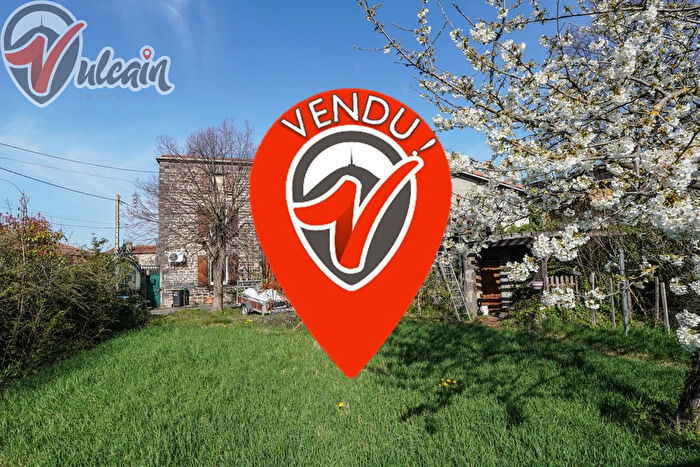 Maison à vendre - Lussat - 6 pièces - 4 chambres