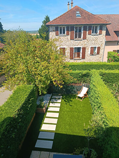 Maison 2 pièces à vendre à Fontenay-le-Fleury, Chapelle Saint-Jean