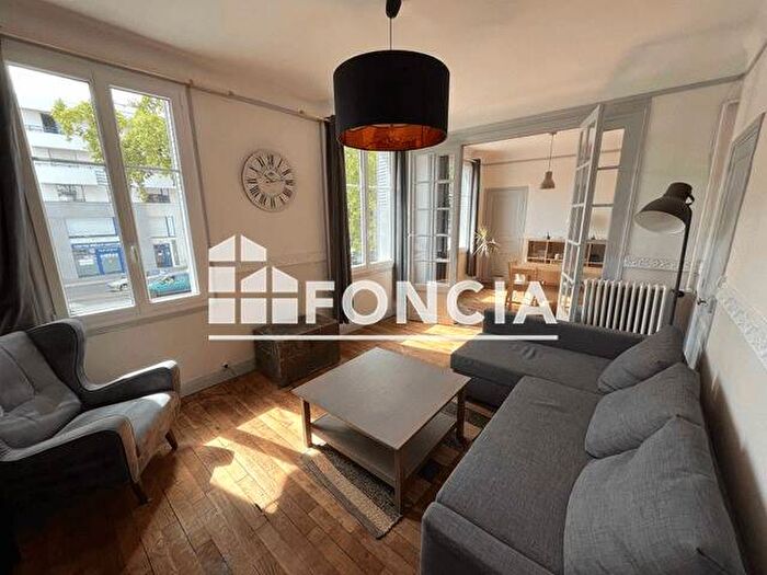 Appartement à louer - Sanitas-Rotonde, Tours - 4 pièces - 3 chambres