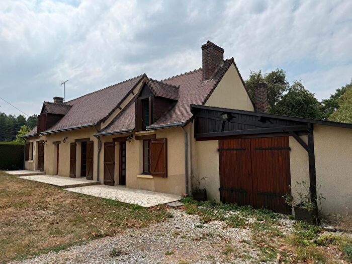 Saint-Denis-de-Jouhet : Maison 6 pièces à vendre