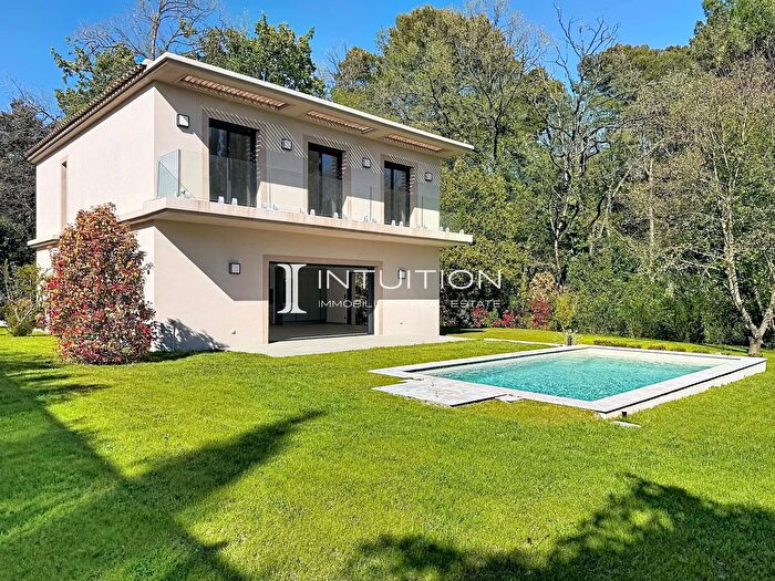 Mougins, Le Colombier, Colombe, Cabrières, Le Bordé : Maison 5 pièces à vendre