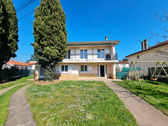 Maison à vendre - Tonneins - 7 pièces - 4 chambres