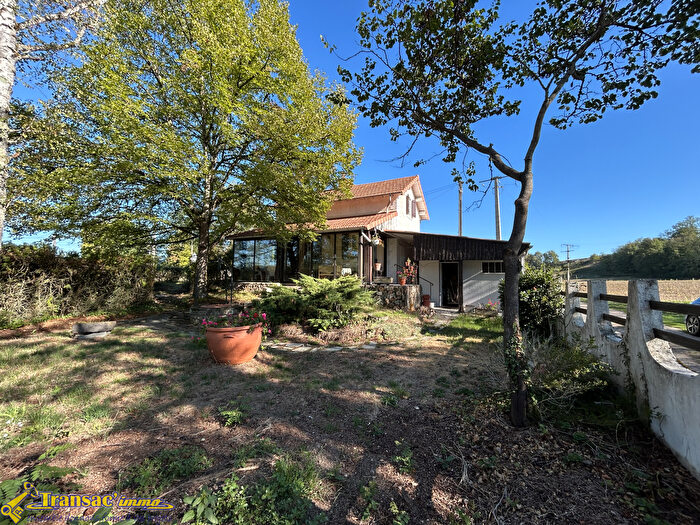 Puy-Guillaume : Maison 4 pièces à vendre