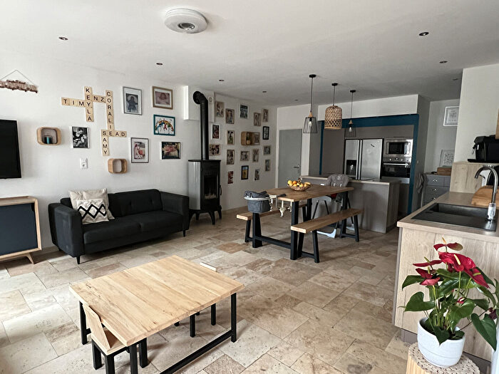 Berrias-et-Casteljau : Maison 5 pièces à vendre